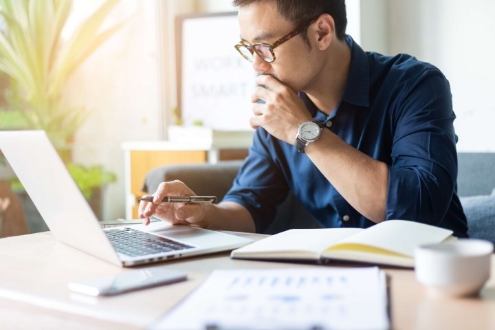 How To Write an Effective Dunning Letter (with Examples)